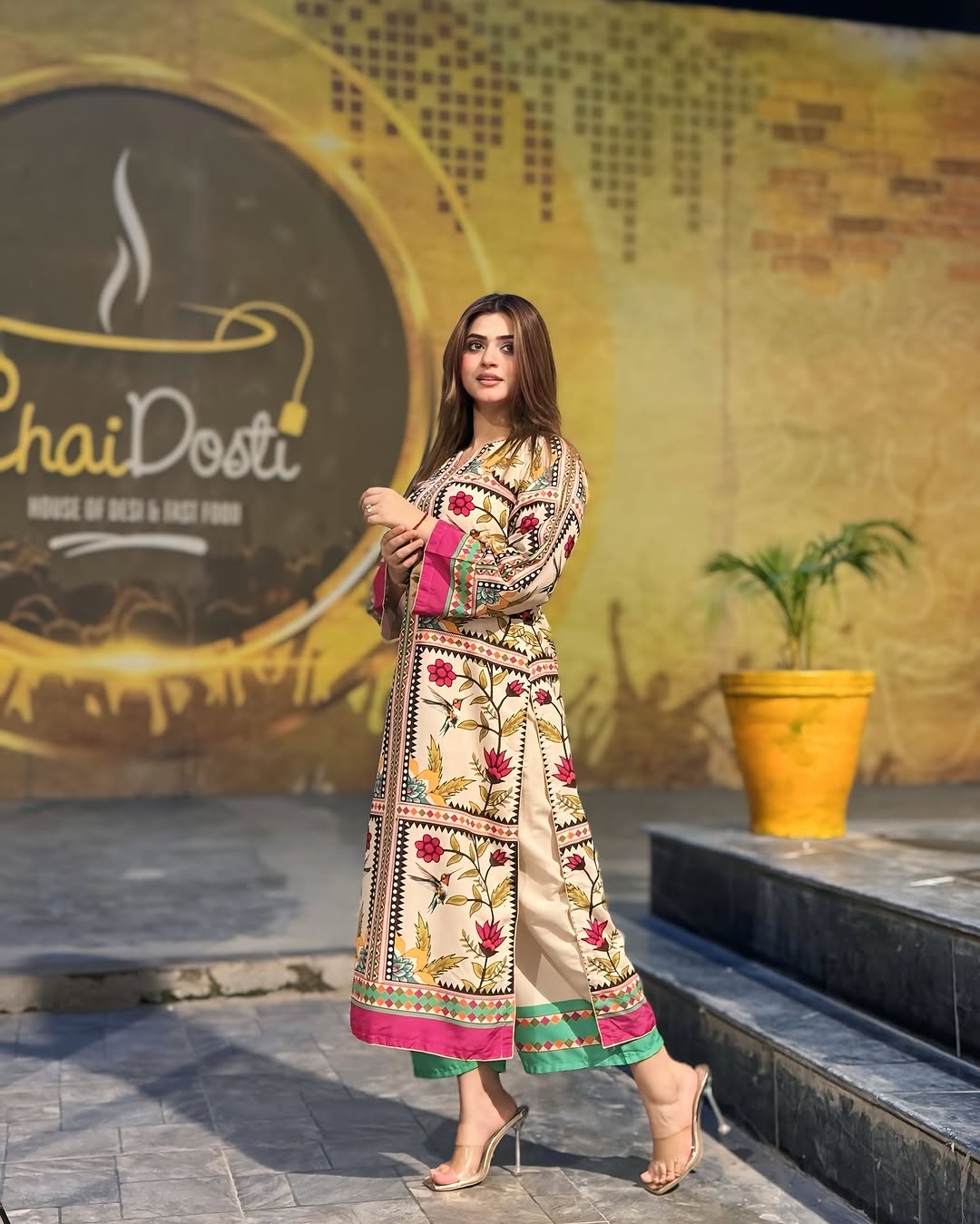 Gul Bahaar 2pc | Flat 35% OFF on All Trendy Outfits! – Riwaiti Rang